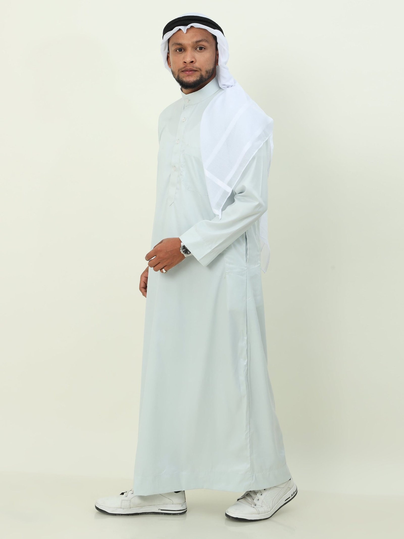 Snow Blue Kuwaity Thobe – Islamite Store